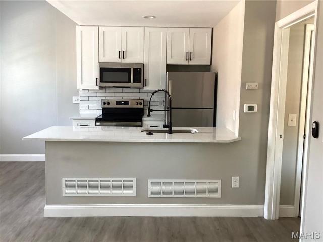 2025 S 11th St, Unit B, St. Louis, MO 63104 | Compass