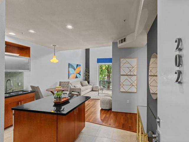 2025 S St Apt 202, Sacramento, CA 95811