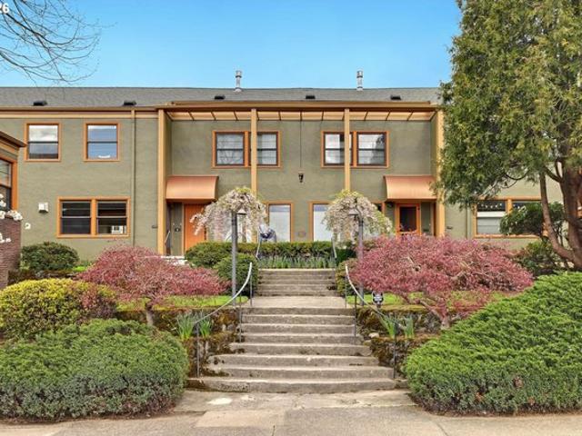 2025 SE Caruthers St Apt 11, Portland, OR 97214