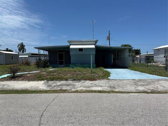 2025 Shady Cove Dr, Holiday, FL 34691