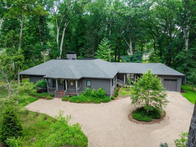 2025 Village Run Rd, White Sulphur Springs, WV 24986