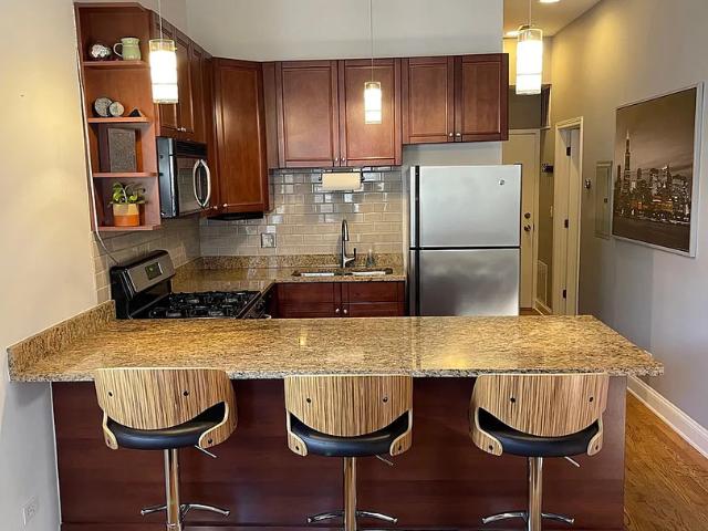 2025 W Erie Street # 1R