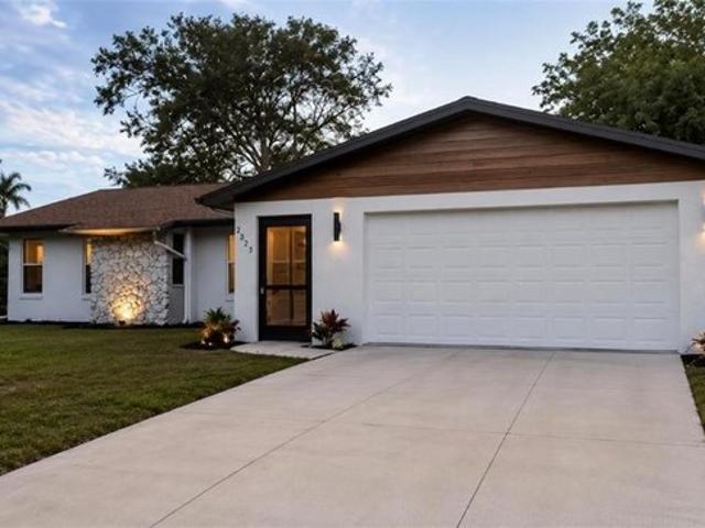 2025 49th Ter SW, Naples, FL 34116