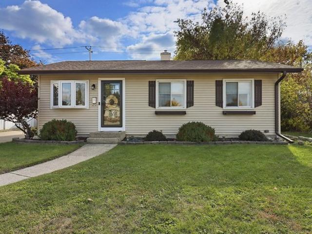2025 87th St, Kenosha, WI 53143