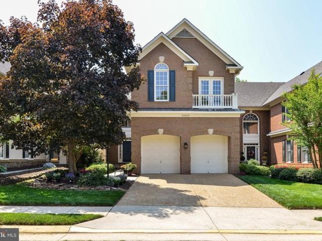 20269 Island View Ct, Sterling, VA 20165