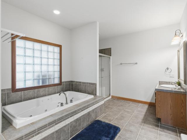 2026 Stonehaven Dr, Sun Prairie, WI 53590 | MLS #2013