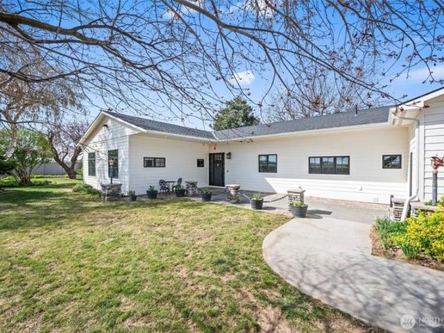 20272 Road 11 NW, Quincy, WA 98848