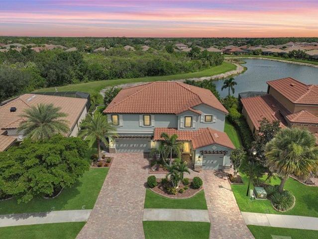 20275 Granlago Dr, Venice, FL 34293