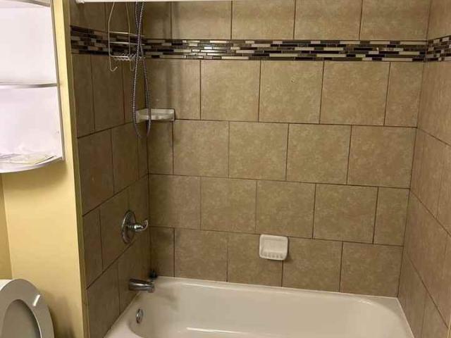 2027 Murray Ave. 2 Bedroom Apartment for Rent at 2027 Murray Ave, Louisville, KY 40205 Cherokee Seneca
