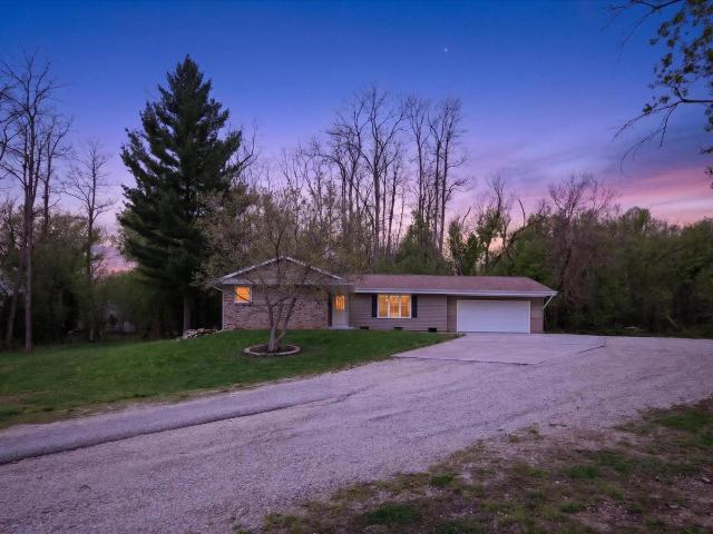 2027 N Washington St, Janesville, WI 53548 | MLS #2022