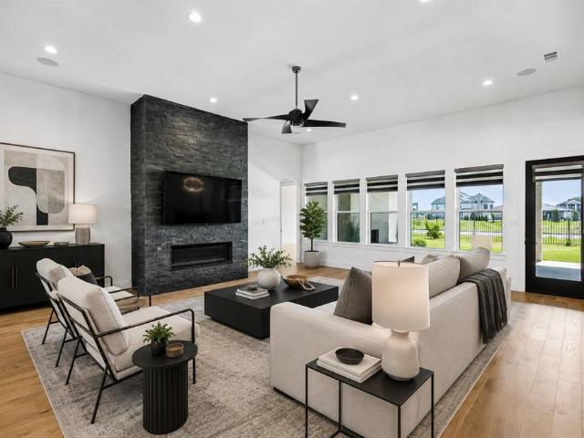 2027 Noe Boulevard
