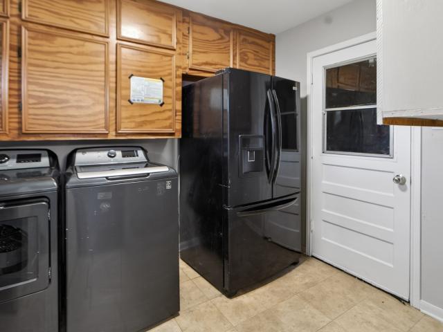 2027 Ottawa Lane