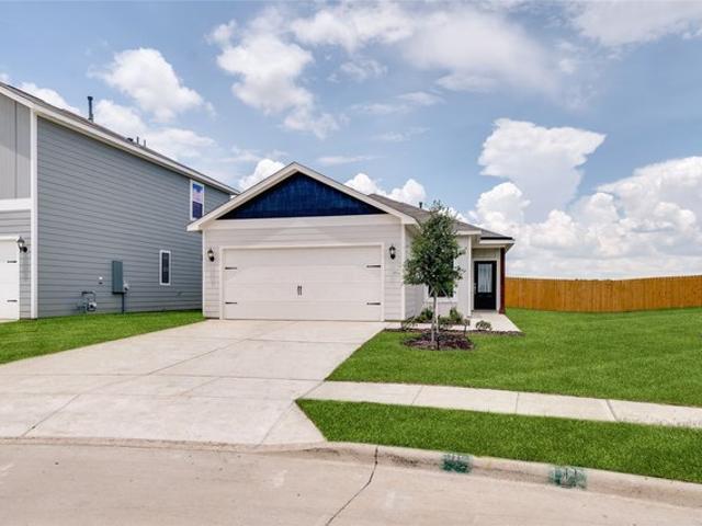 2027 Braveheart Dr, Crandall, TX 75114