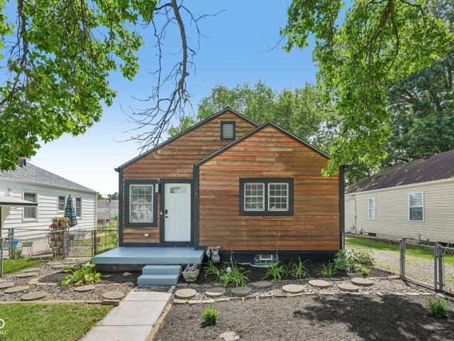 2027 Gerrard Avenue