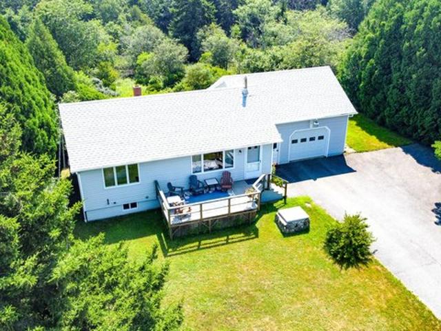2027 Harpswell Islands Rd, Harpswell, ME 04003
