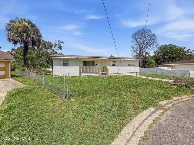 2027 Palmdale Ct, Jacksonville, FL 32208