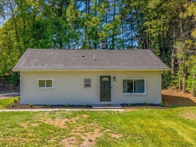 2027 Peppers Ferry Rd, Christiansburg, VA 24073