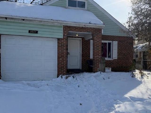 2027 Sundale Ave, North College Hill, OH 45239