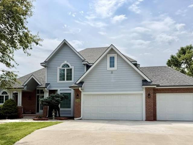 2027 SW W Trail Rd, Topeka, KS 66615