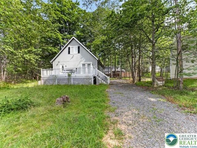 2027 Skyview Ter, Coolbaugh Township, PA 18466