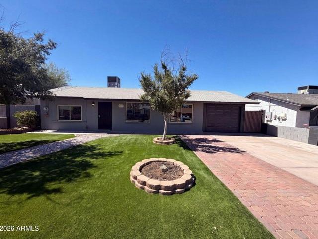 2027 W Corrine Dr, Phoenix, AZ 85029