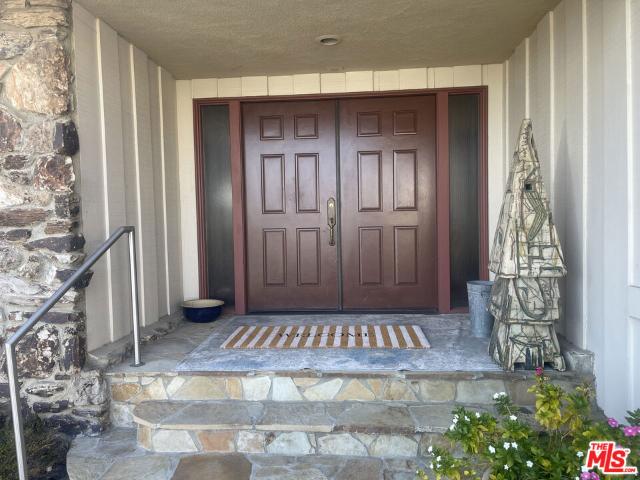 2027 Westridge Road
