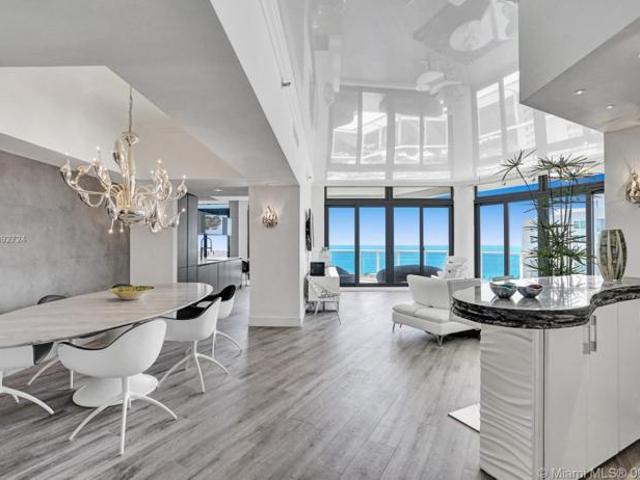 20281 Country Club Dr E #Tw8, Aventura, FL 33180
