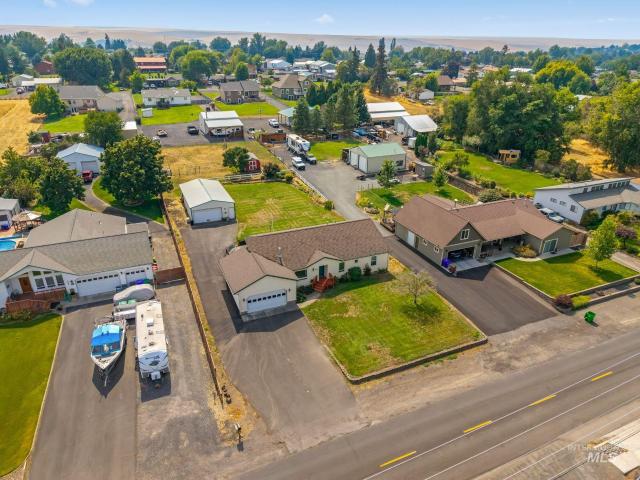 2028 Grelle Ave