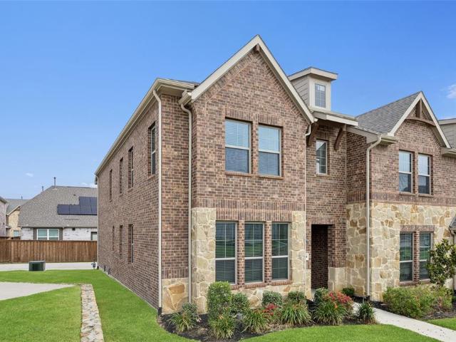 2028 Saddle Way