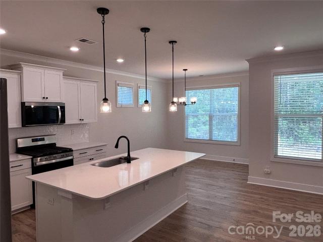 2028 Skyhawk Drive