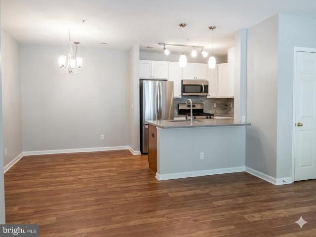 20290 Beechwood Terrace # 103