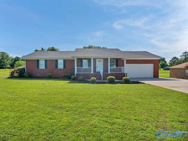 20292 Winfred Dr, Tanner, AL 35671
