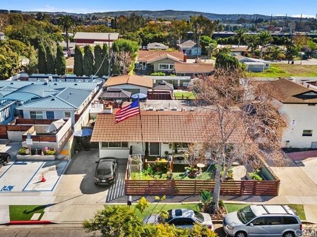 20292 Riverside Dr, Newport Beach, CA 92660