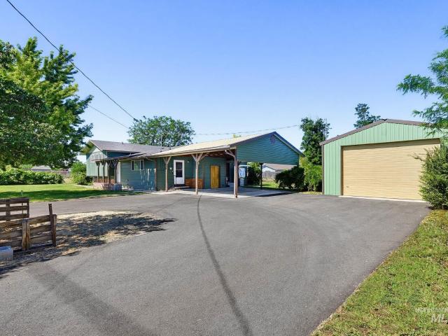 2029 N Linder Rd
