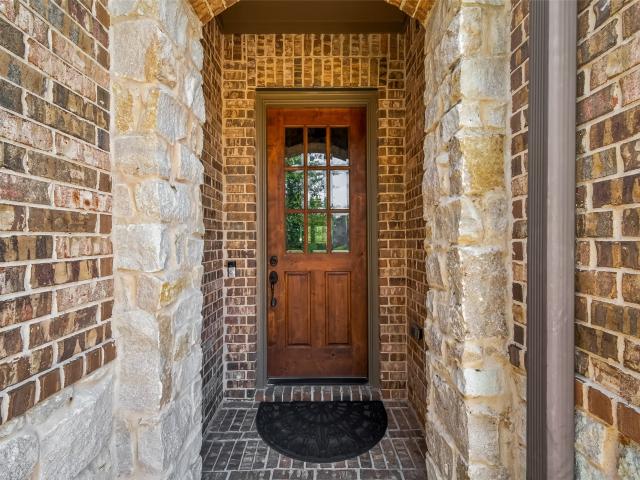 2029 Arrowood Glen Drive