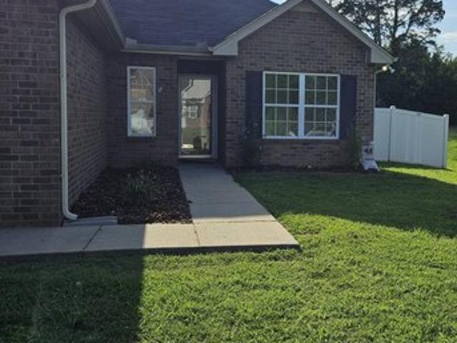 2029 Barretts Ridge Dr, Murfreesboro, TN 37130