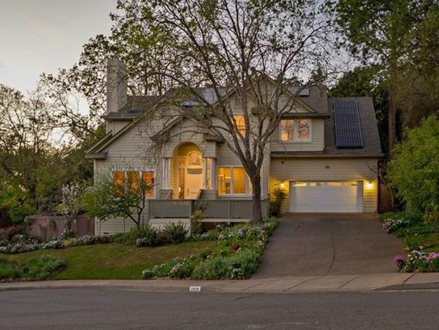 2029 Park Vista Ct, Santa Rosa, CA 95405