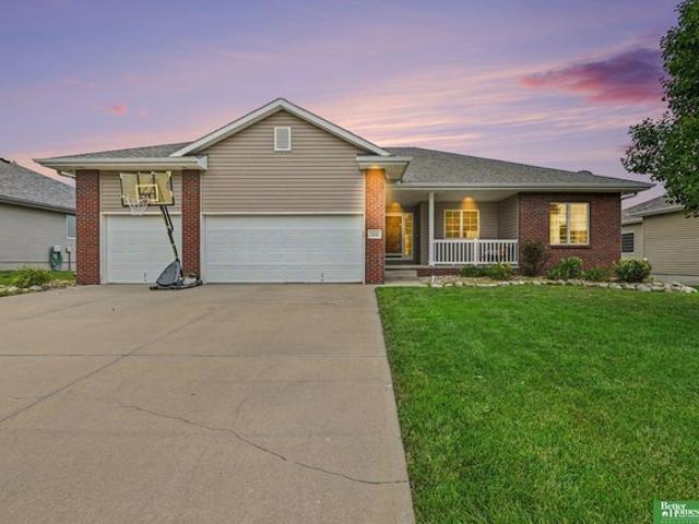 20203 Crystal Ave, Gretna, NE 68028