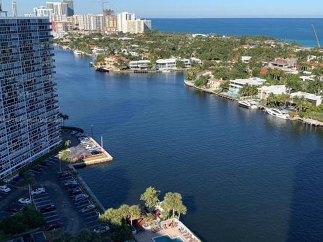 20201 Country Club Dr E #607, Aventura, FL 33180