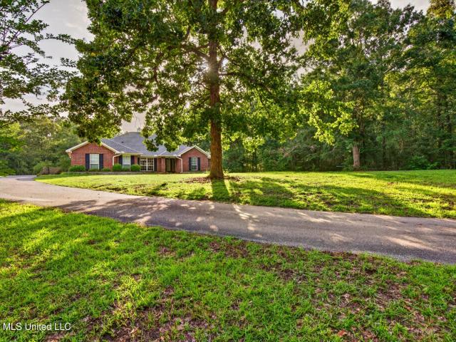 20201 N Hills Lane