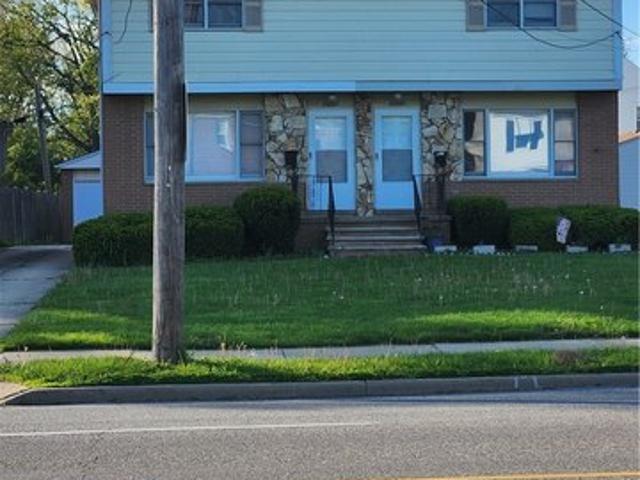 20207 Lake Shore Blvd, Euclid, OH 44123