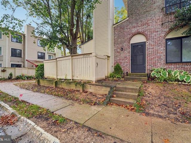 20208 Spring Haven Ct, Montgomery Village, MD 20886