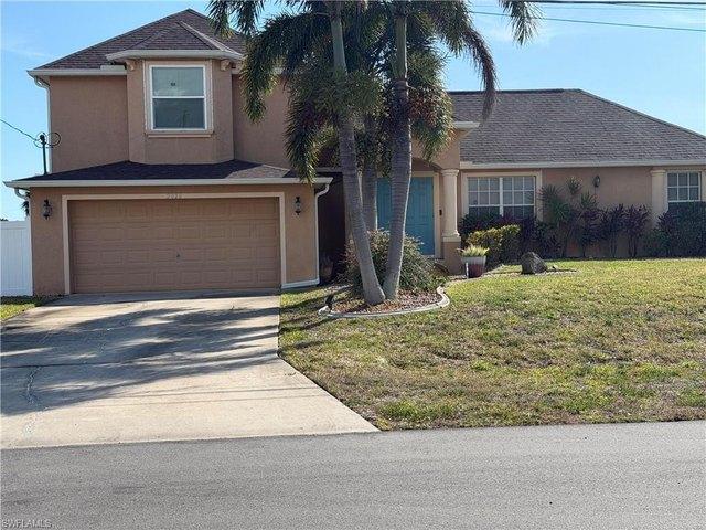 2020 NE 34th Ln, Cape Coral, FL 33909