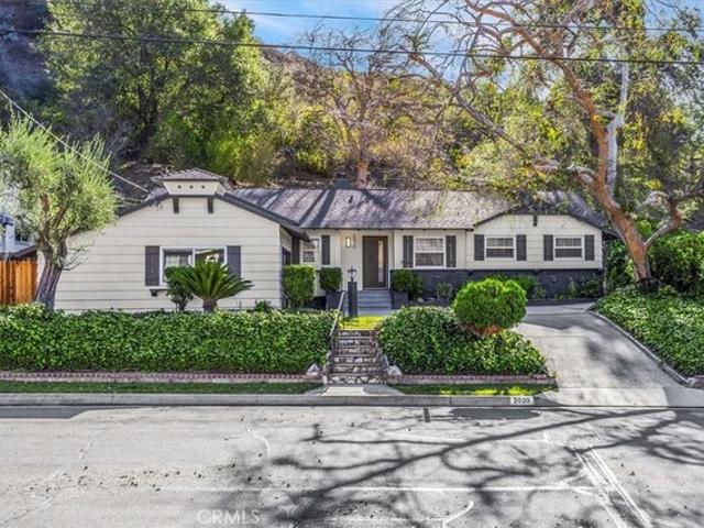 2020 Oak Valley Rd, Glendale, CA 91208
