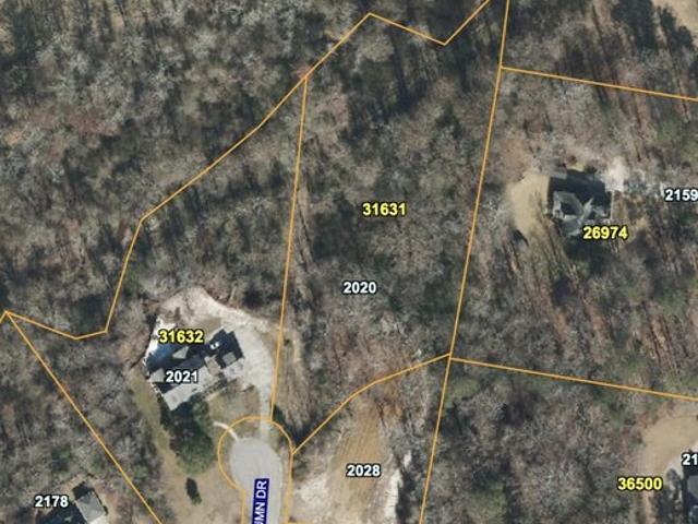 2020 Autumn Dr, Kinston, NC 28501