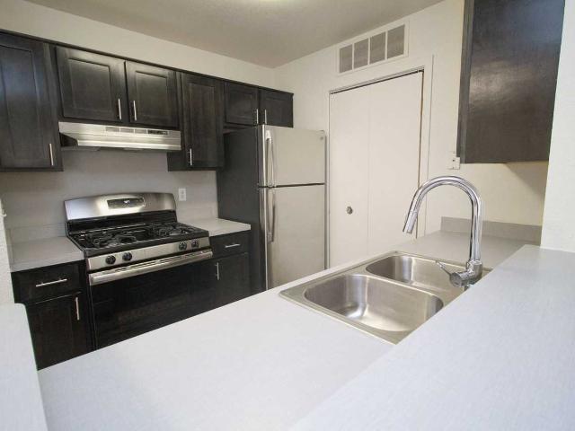 2020 Arbor Circle East 2 Bedroom Apartment for Rent at 2020 Arbor Cir E, Ypsilanti, MI 48197