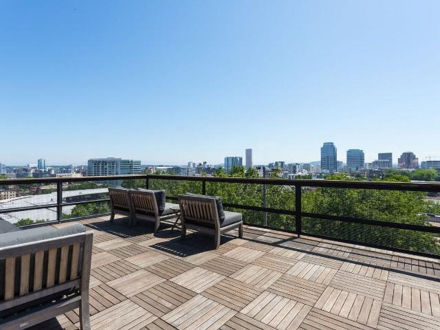 2020 Building 1 Bedroom Apartment for Rent at 2020 Sw Salmon St, Portland, OR 97205 Goose Hollow