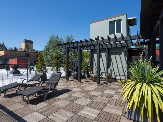 2020 Building 1 Bedroom Apartment for Rent at 2020 Sw Salmon St, Portland, OR 97205 Goose Hollow