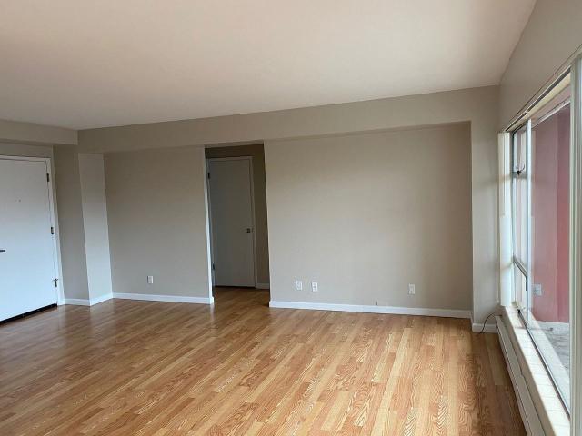 2020 Building 1 Bedroom Apartment for Rent at 2020 Sw Salmon St, Portland, OR 97205 Goose Hollow