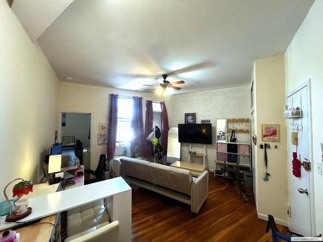 2020 Broadway 7A